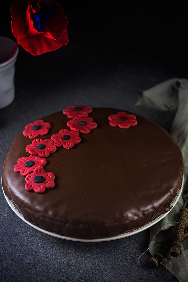 Torta od maka s marcipanom i pekmezom od šipka - Cukar